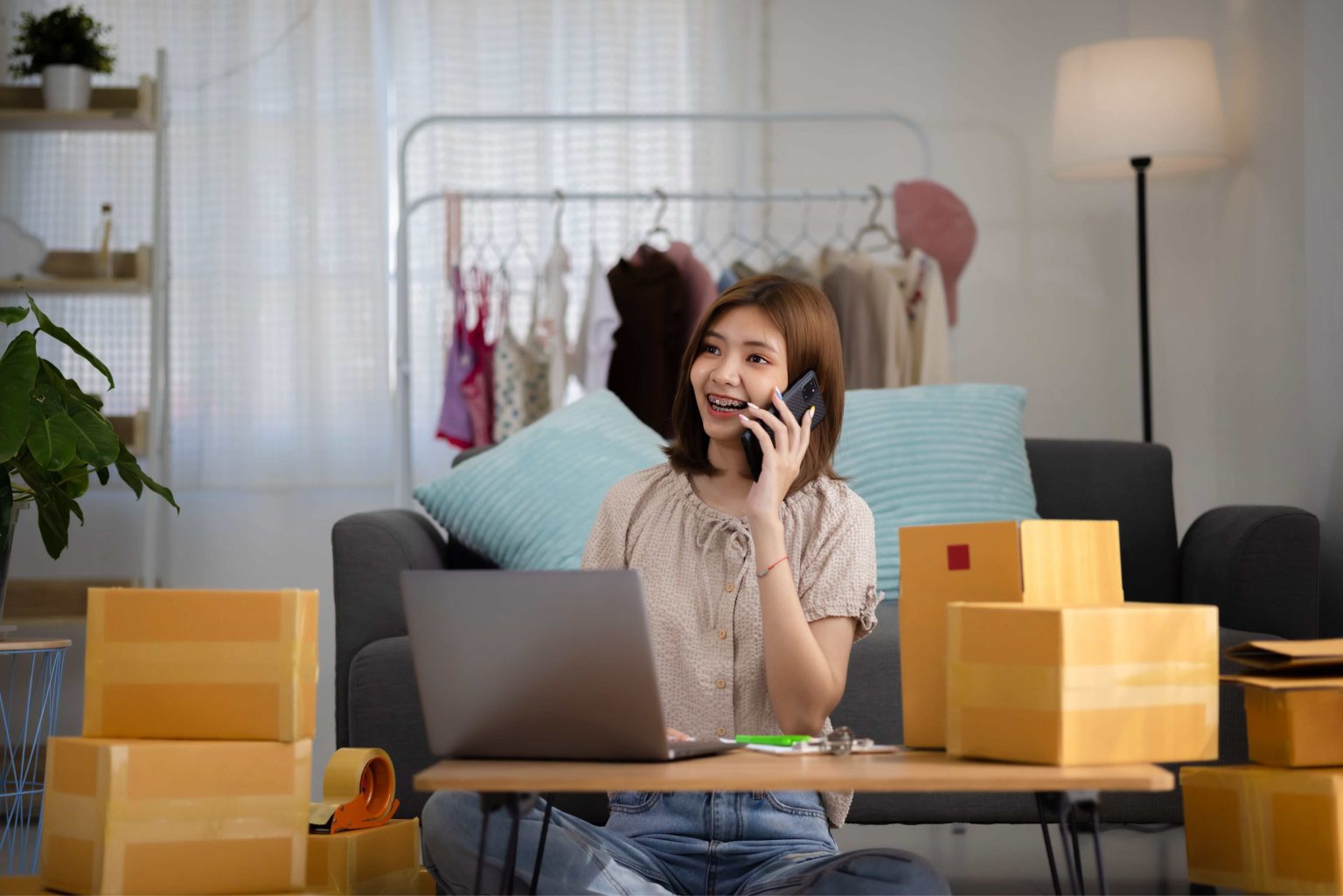 Top 10 Best Virtual Assistant Websites | woosellservices.com